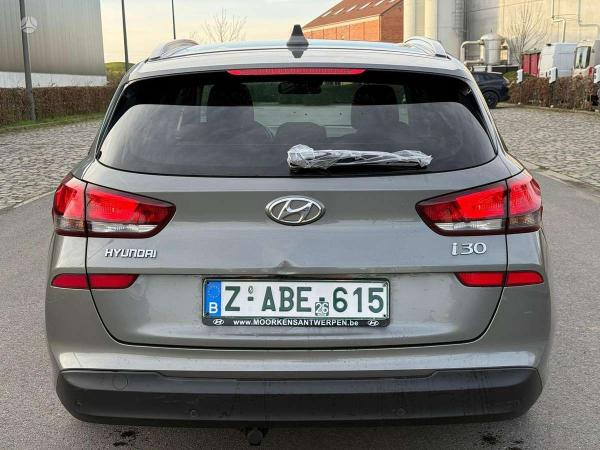 Pelēks Hyundai i30 2020 Šauļi, ar dzinēja tilpumu 1.00 L un nobraukumu 190 tūkst. km par 5100 €, foto 4 vietnē AUTOMOTO.COM.LV