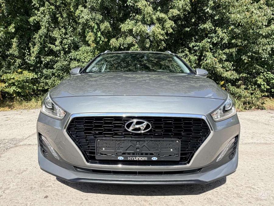 Grey Hyundai i30 2020 in Siauliai, with an engine capacity of 1.00 L and mileage of 199 thousand km for 7100 €, photo 13 on AUTOMOTO.COM.LV