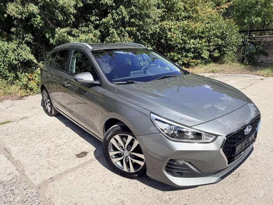 Grey Hyundai i30 2020 in Siauliai, with an engine capacity of 1.00 L and mileage of 199 thousand km for 7100 €, photo 16 on AUTOMOTO.COM.LV