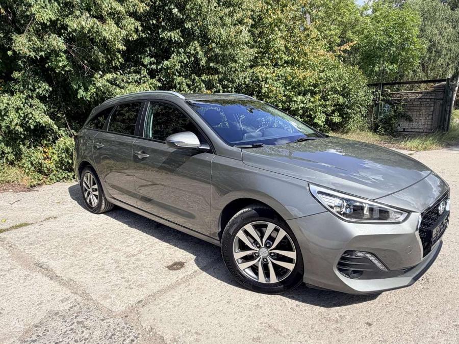 Grey Hyundai i30 2020 in Siauliai, with an engine capacity of 1.00 L and mileage of 199 thousand km for 7100 €, photo 17 on AUTOMOTO.COM.LV