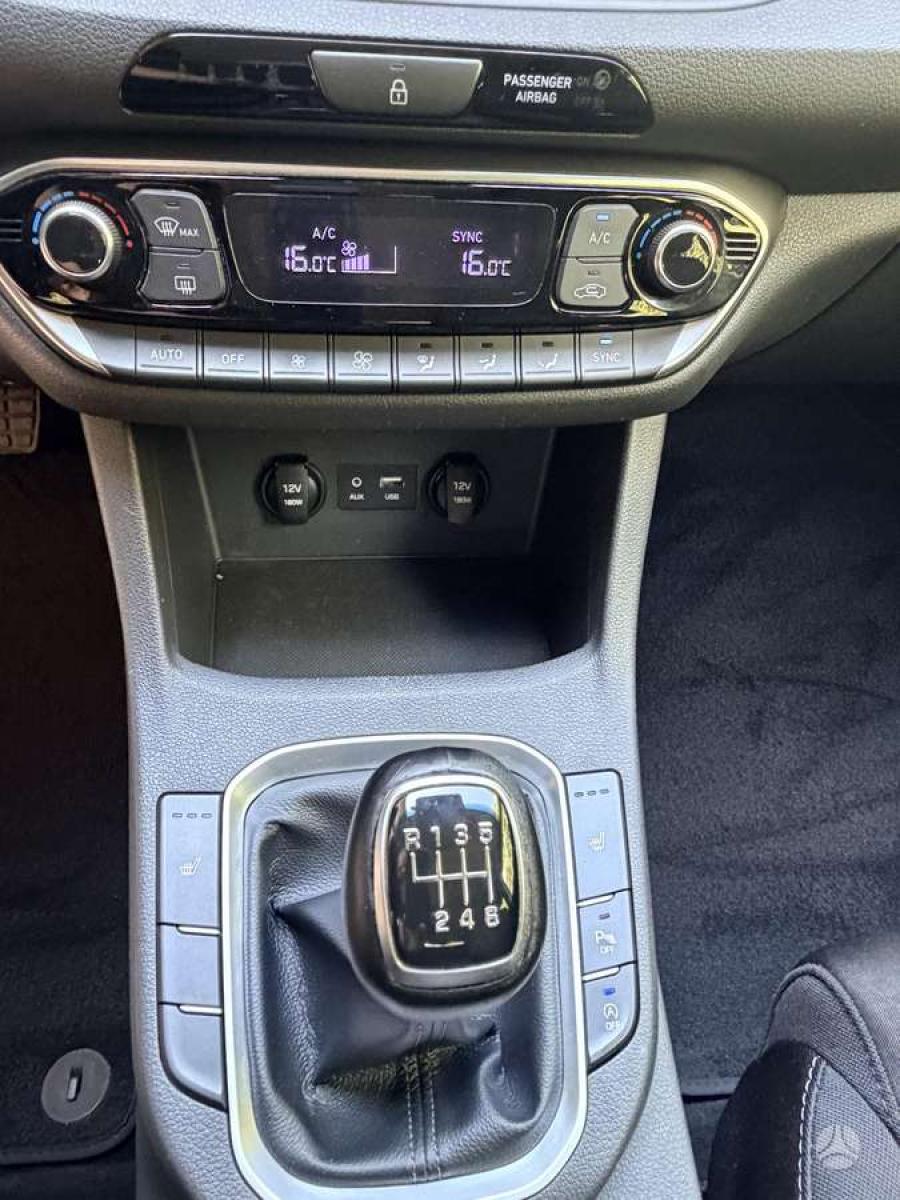 Grey Hyundai i30 2020 in Siauliai, with an engine capacity of 1.00 L and mileage of 199 thousand km for 7100 €, photo 22 on AUTOMOTO.COM.LV