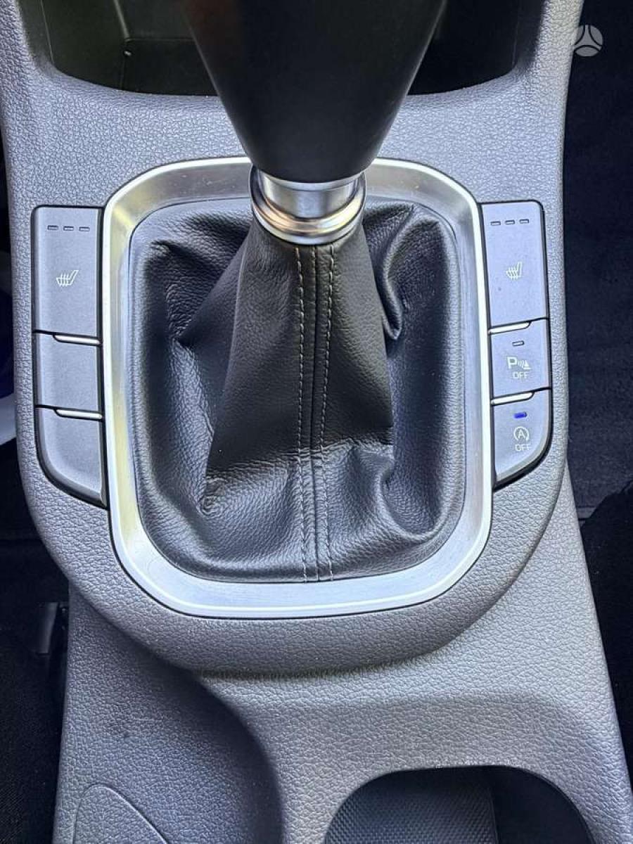 Grey Hyundai i30 2020 in Siauliai, with an engine capacity of 1.00 L and mileage of 199 thousand km for 7100 €, photo 33 on AUTOMOTO.COM.LV