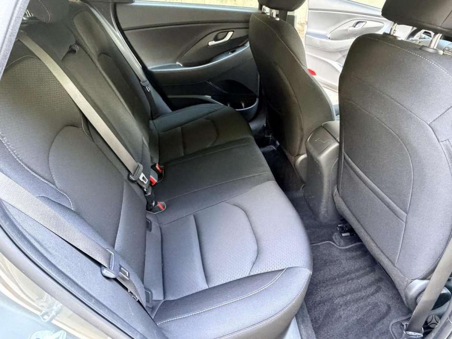 Grey Hyundai i30 2020 in Siauliai, with an engine capacity of 1.00 L and mileage of 199 thousand km for 7100 €, photo 34 on AUTOMOTO.COM.LV