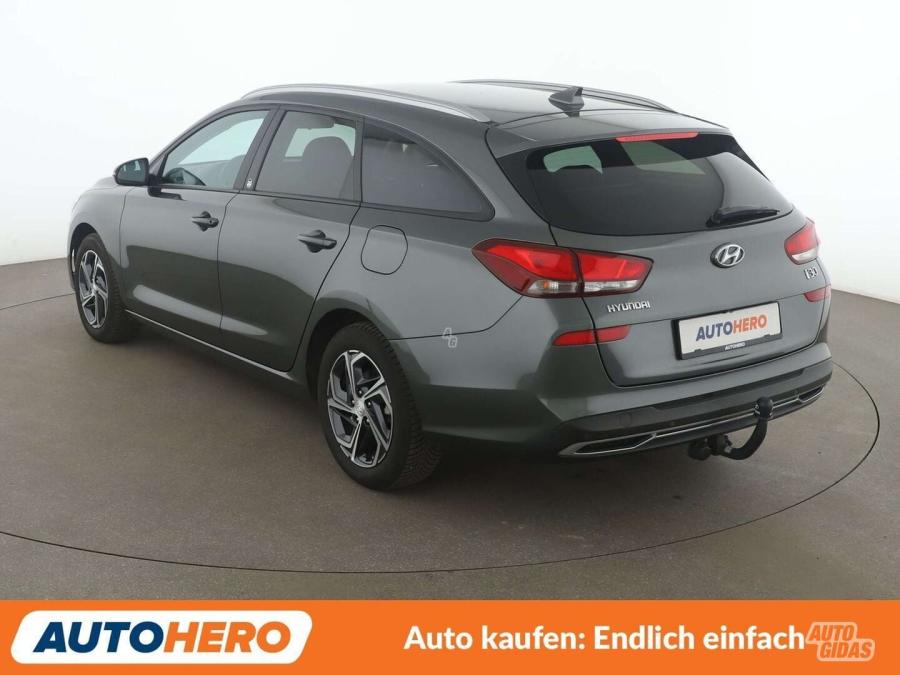 Grey Hyundai i30 2021 in Kaunas, with an engine capacity of 1.00 L and mileage of 38 thousand km for 21582 €, photo 4 on AUTOMOTO.COM.LV