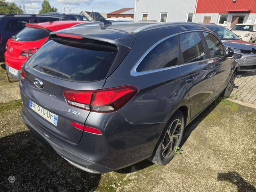 Серый Хендай i30 2021 в Таураге, объемом двигателя 1.00 л и пробегом 32 тыс. км за 6600 €, фото 4 на AUTOMOTO.COM.LV