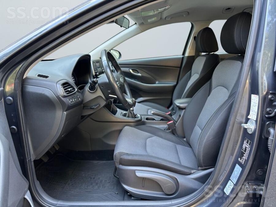 Pelēks Hyundai i30 2022 Rīga, ar dzinēja tilpumu 1.50 L un nobraukumu 84 tūkst. km par 10750 €, foto 10 vietnē AUTOMOTO.COM.LV