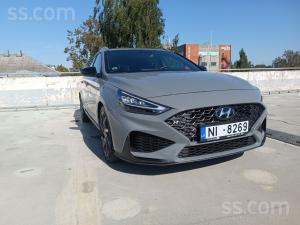 Pelēks Hyundai i30 2022 Rīga, ar dzinēja tilpumu 1.50 L un nobraukumu 40 tūkst. km par 18300 €, foto  vietnē AUTOMOTO.COM.LV