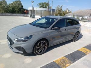 Pelēks Hyundai i30 2022 Rīga, ar dzinēja tilpumu 1.50 L un nobraukumu 40 tūkst. km par 18300 €, foto 3 vietnē AUTOMOTO.COM.LV