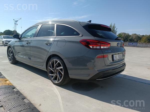 Pelēks Hyundai i30 2022 Rīga, ar dzinēja tilpumu 1.50 L un nobraukumu 40 tūkst. km par 18300 €, foto 5 vietnē AUTOMOTO.COM.LV