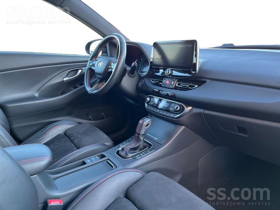Pelēks Hyundai i30 2023 Rīga, ar dzinēja tilpumu 1.50 L un nobraukumu 46 tūkst. km par 19990 €, foto 5 vietnē AUTOMOTO.COM.LV