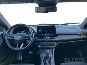 Pelēks Hyundai i30 2023 Rīga, ar dzinēja tilpumu 1.50 L un nobraukumu 46 tūkst. km par 18590 €, foto 9 vietnē AUTOMOTO.COM.LV