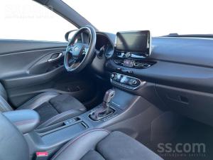 Серый Хендай i30 2023 в Рига, объемом двигателя 1.50 л и пробегом 46 тыс. км за 19990 €, фото 6 на AUTOMOTO.COM.LV