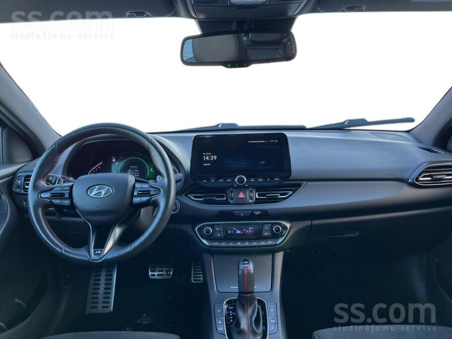Серый Хендай i30 2023 в Рига, объемом двигателя 1.50 л и пробегом 46 тыс. км за 19990 €, фото 8 на AUTOMOTO.COM.LV