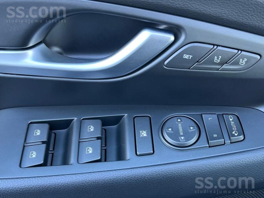 Серый Хендай i30 2023 в Рига, объемом двигателя 1.50 л и пробегом 46 тыс. км за 19990 €, фото 17 на AUTOMOTO.COM.LV