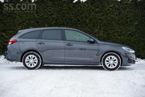 Pelēks Hyundai i30 2024 Rīga, ar dzinēja tilpumu 1.50 L un nobraukumu 22 tūkst. km par 17500 €, foto 5 vietnē AUTOMOTO.COM.LV