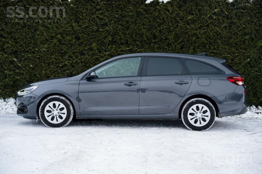 Pelēks Hyundai i30 2024 Rīga, ar dzinēja tilpumu 1.50 L un nobraukumu 22 tūkst. km par 17500 €, foto 9 vietnē AUTOMOTO.COM.LV