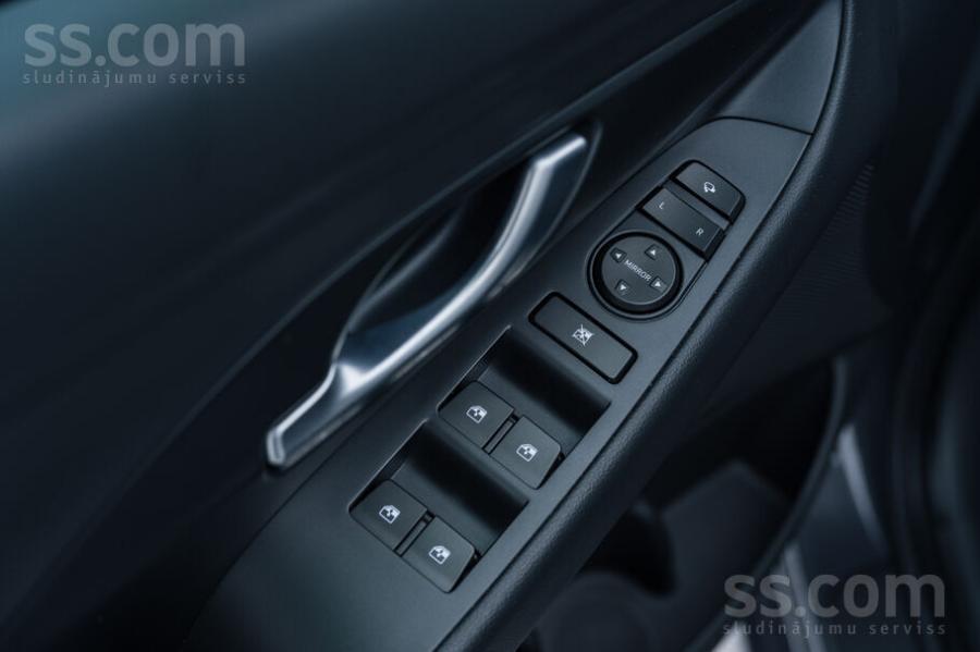 Pelēks Hyundai i30 2024 Rīga, ar dzinēja tilpumu 1.50 L un nobraukumu 22 tūkst. km par 17500 €, foto 11 vietnē AUTOMOTO.COM.LV