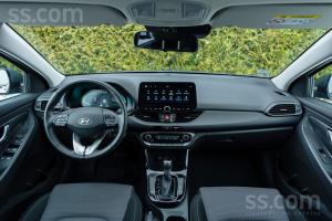 Pelēks Hyundai i30 2024 Rīga, ar dzinēja tilpumu 1.50 L un nobraukumu 22 tūkst. km par 17500 €, foto 15 vietnē AUTOMOTO.COM.LV