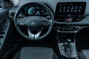 Pelēks Hyundai i30 2024 Rīga, ar dzinēja tilpumu 1.50 L un nobraukumu 22 tūkst. km par 17500 €, foto 16 vietnē AUTOMOTO.COM.LV