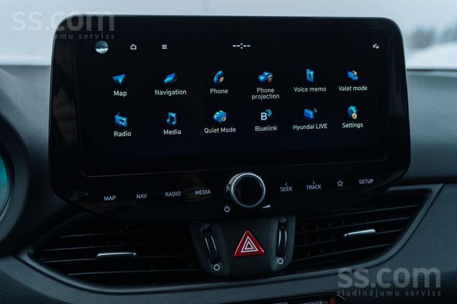 Pelēks Hyundai i30 2024 Rīga, ar dzinēja tilpumu 1.50 L un nobraukumu 22 tūkst. km par 17500 €, foto 22 vietnē AUTOMOTO.COM.LV