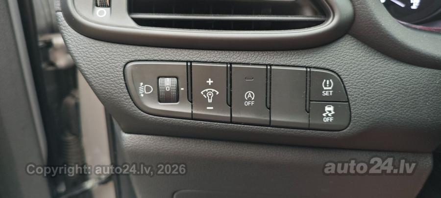 Grey Hyundai i30 2024 in Riga, with an engine capacity of 1.50 L and mileage of 38 thousand km for 18880 €, photo 10 on AUTOMOTO.COM.LV