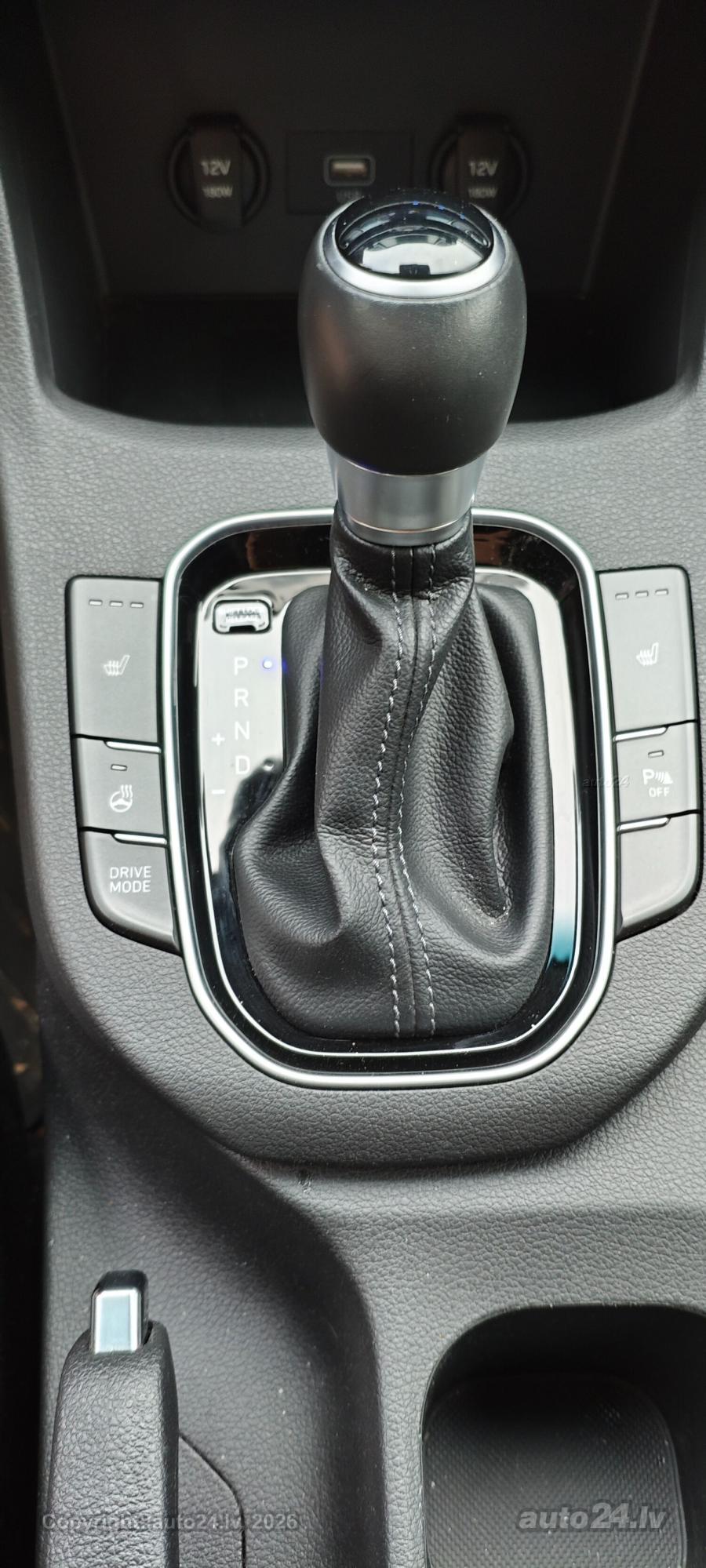 Grey Hyundai i30 2024 in Riga, with an engine capacity of 1.50 L and mileage of 38 thousand km for 18880 €, photo 11 on AUTOMOTO.COM.LV