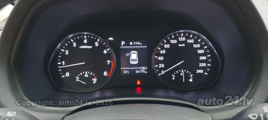 Grey Hyundai i30 2024 in Riga, with an engine capacity of 1.50 L and mileage of 38 thousand km for 18880 €, photo 12 on AUTOMOTO.COM.LV
