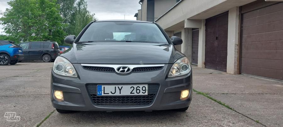 Hyundai i30 2007 Viļņa, ar dzinēja tilpumu 1.60 L un nobraukumu 210 tūkst. km par 690 €, foto 3 vietnē AUTOMOTO.COM.LV