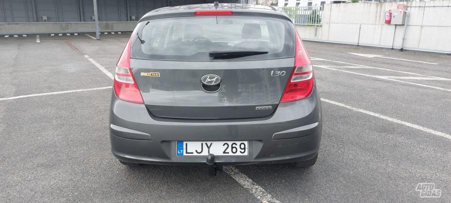 Хендай i30 2007 в Вильнюс, объемом двигателя 1.60 л и пробегом 210 тыс. км за 550 €, фото 6 на AUTOMOTO.COM.LV