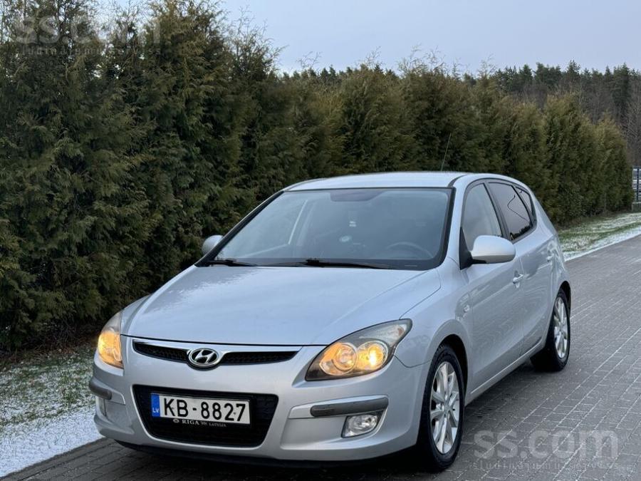 Hyundai i30 2008 in Riga, with an engine capacity of 1.60 L and mileage of 225 thousand km for 2350 €, photo 1 on AUTOMOTO.COM.LV