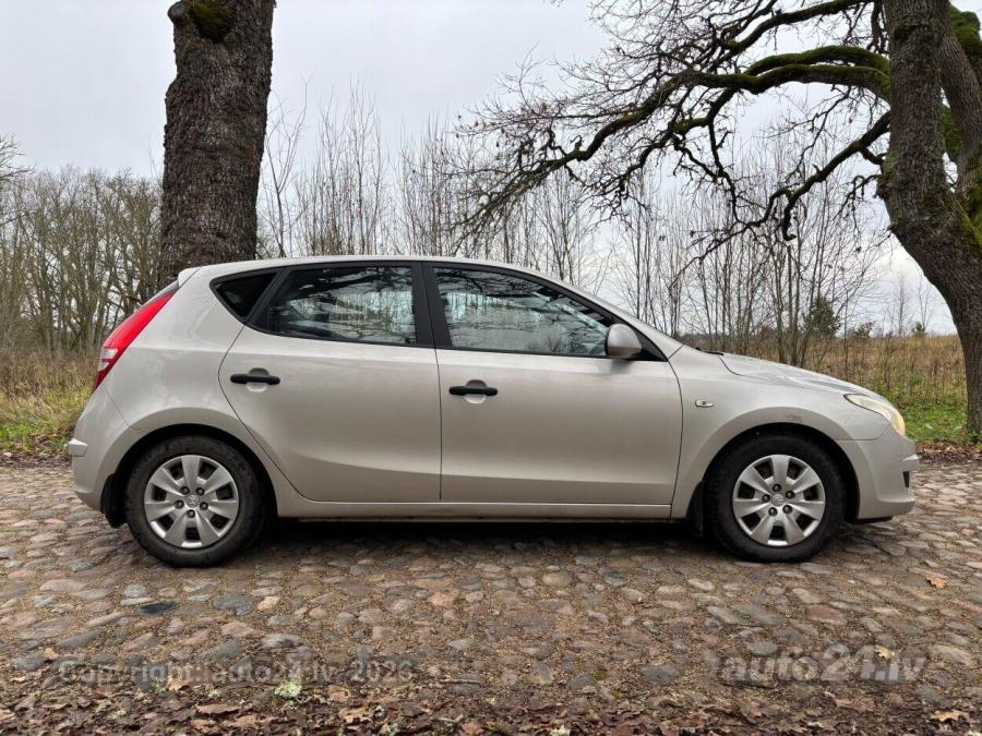 Hyundai i30 2008 Tallina, ar dzinēja tilpumu 1.40 L un nobraukumu 261 tūkst. km par 1900 €, foto 7 vietnē AUTOMOTO.COM.LV