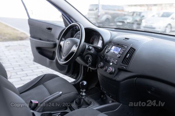 Hyundai i30 2008 in Tallinn, with an engine capacity of 1.40 L and mileage of 101 thousand km for 3599 €, photo 9 on AUTOMOTO.COM.LV