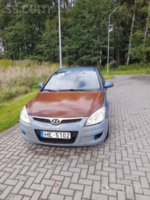 Hyundai i30 2008 in Riga, with an engine capacity of 1.40 L and mileage of 150 thousand km for 1200 €, photo  on AUTOMOTO.COM.LV