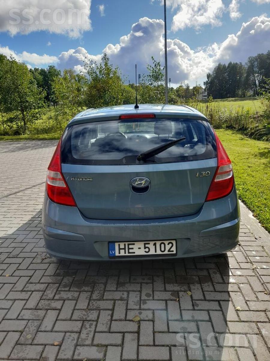 Hyundai i30 2008 in Riga, with an engine capacity of 1.40 L and mileage of 150 thousand km for 1200 €, photo 10 on AUTOMOTO.COM.LV