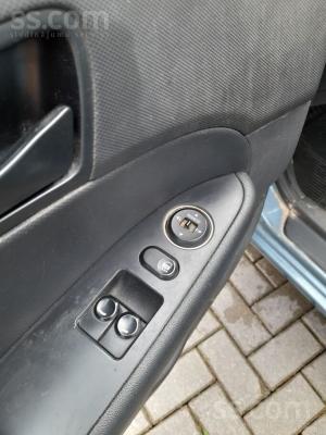 Hyundai i30 2008 in Riga, with an engine capacity of 1.40 L and mileage of 150 thousand km for 1200 €, photo 14 on AUTOMOTO.COM.LV