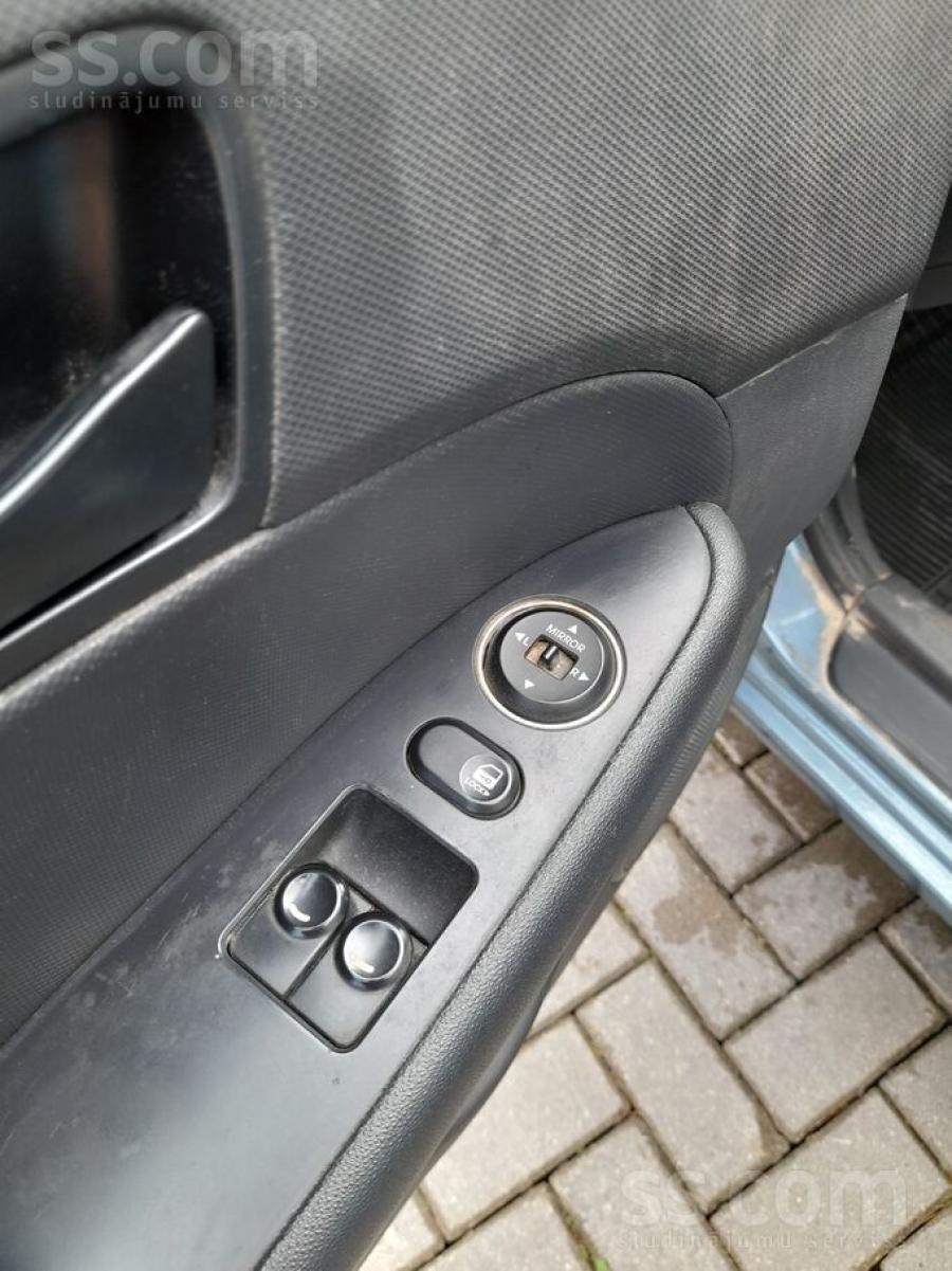Hyundai i30 2008 in Riga, with an engine capacity of 1.40 L and mileage of 150 thousand km for 1200 €, photo 14 on AUTOMOTO.COM.LV