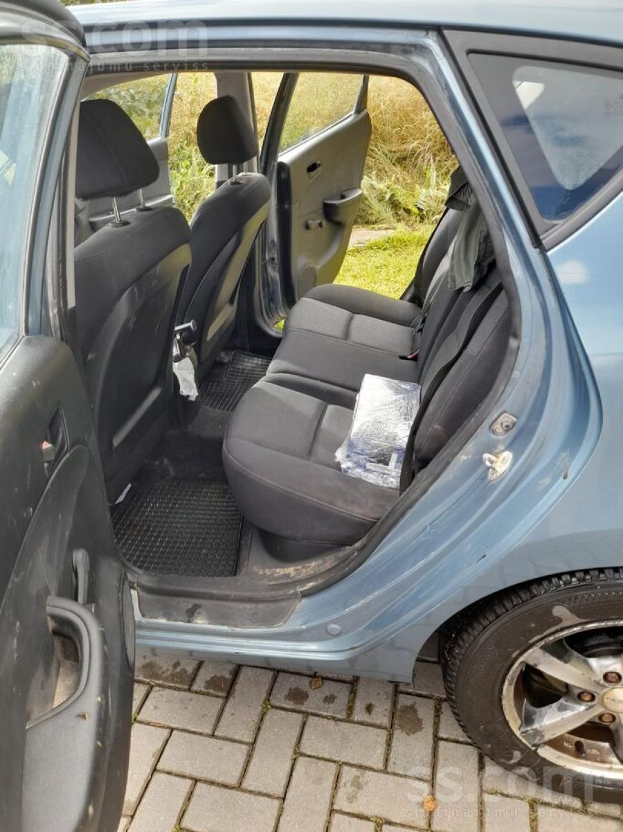 Hyundai i30 2008 in Riga, with an engine capacity of 1.40 L and mileage of 150 thousand km for 1200 €, photo 15 on AUTOMOTO.COM.LV
