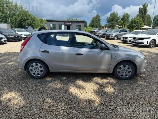 Hyundai i30 2008 Jelgava, ar dzinēja tilpumu 1.60 L un nobraukumu 142 tūkst. km par 2300 €, foto 3 vietnē AUTOMOTO.COM.LV