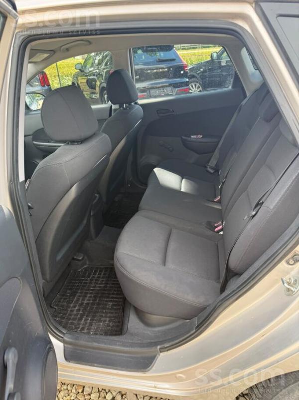 Hyundai i30 2008 Jelgava, ar dzinēja tilpumu 1.60 L un nobraukumu 142 tūkst. km par 2300 €, foto 5 vietnē AUTOMOTO.COM.LV