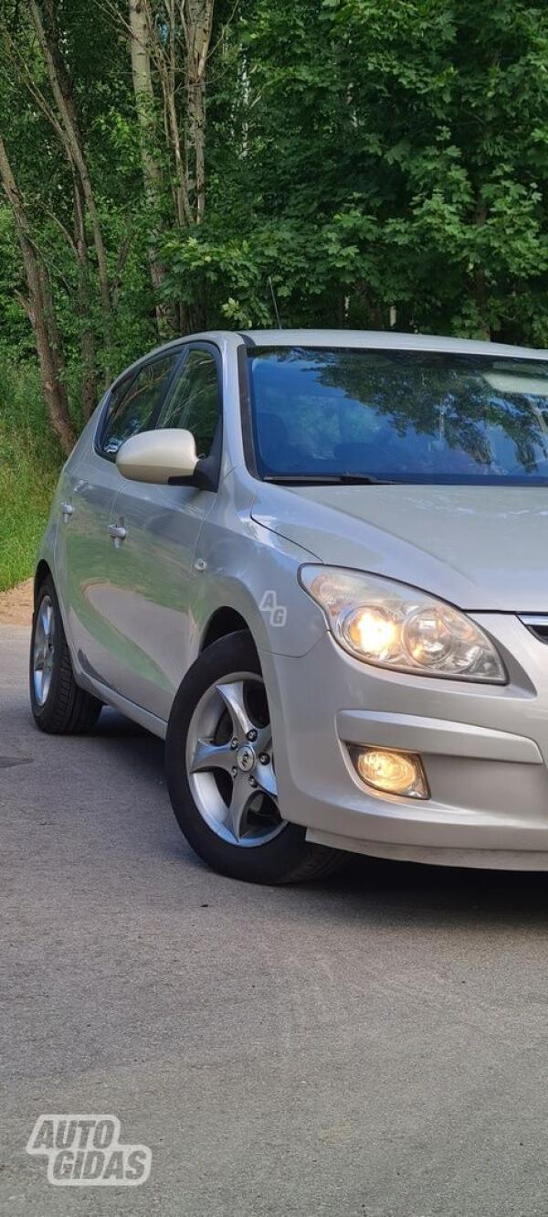 Hyundai i30 2008 Viļņa, ar dzinēja tilpumu 1.60 L un nobraukumu 319 tūkst. km par 2500 €, foto 9 vietnē AUTOMOTO.COM.LV