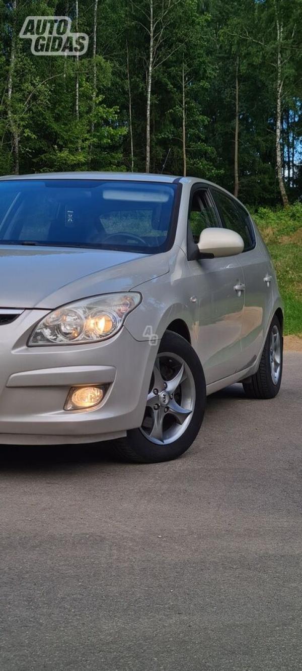 Hyundai i30 2008 Viļņa, ar dzinēja tilpumu 1.60 L un nobraukumu 319 tūkst. km par 2500 €, foto 10 vietnē AUTOMOTO.COM.LV
