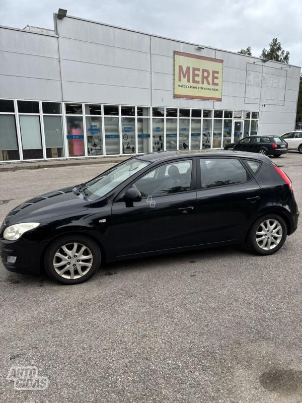 Hyundai i30 2008 Marijampole, ar dzinēja tilpumu 1.60 L un nobraukumu 257 tūkst. km par 1100 €, foto 4 vietnē AUTOMOTO.COM.LV
