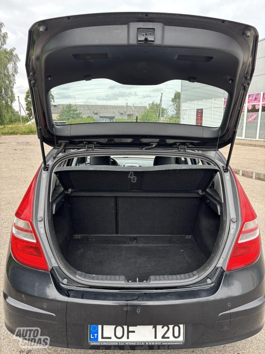 Hyundai i30 2008 Marijampole, ar dzinēja tilpumu 1.60 L un nobraukumu 257 tūkst. km par 1100 €, foto 8 vietnē AUTOMOTO.COM.LV