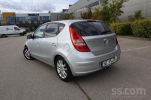 Hyundai i30 2008 Rīga, ar dzinēja tilpumu 1.60 L un nobraukumu 308 tūkst. km par 1950 €, foto 5 vietnē AUTOMOTO.COM.LV