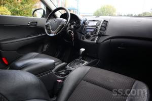 Hyundai i30 2008 Rīga, ar dzinēja tilpumu 1.60 L un nobraukumu 308 tūkst. km par 1950 €, foto 14 vietnē AUTOMOTO.COM.LV