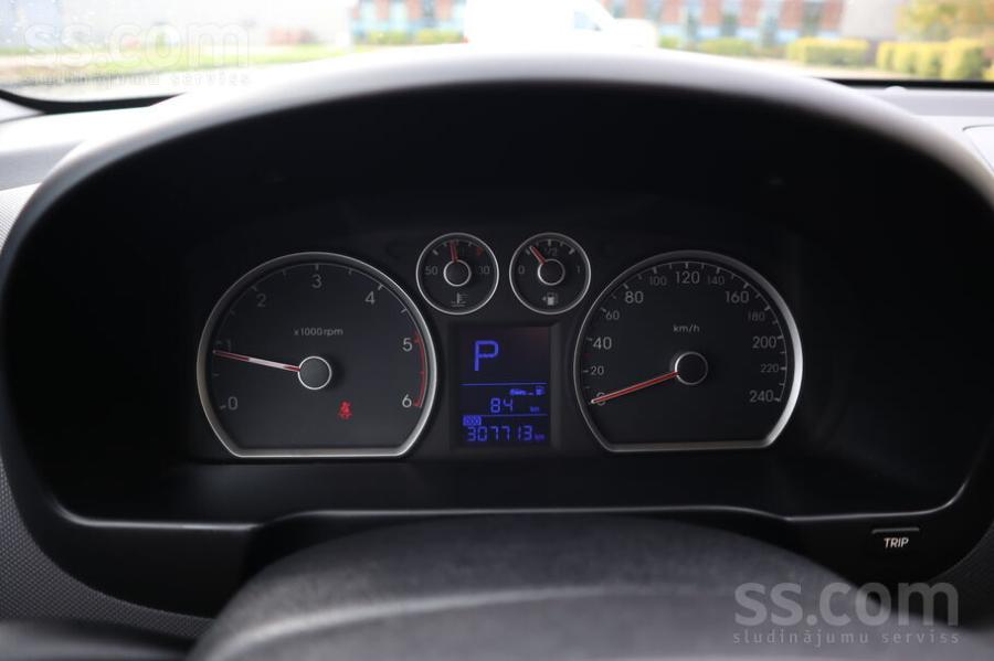 Hyundai i30 2008 Rīga, ar dzinēja tilpumu 1.60 L un nobraukumu 308 tūkst. km par 1950 €, foto 16 vietnē AUTOMOTO.COM.LV