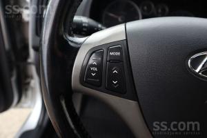 Hyundai i30 2008 Rīga, ar dzinēja tilpumu 1.60 L un nobraukumu 308 tūkst. km par 1950 €, foto 17 vietnē AUTOMOTO.COM.LV