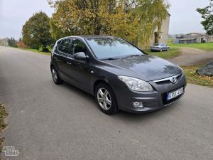 Hyundai i30 2008 Telšiai, ar dzinēja tilpumu 1.60 L un nobraukumu 300 tūkst. km par 1680 €, foto  vietnē AUTOMOTO.COM.LV