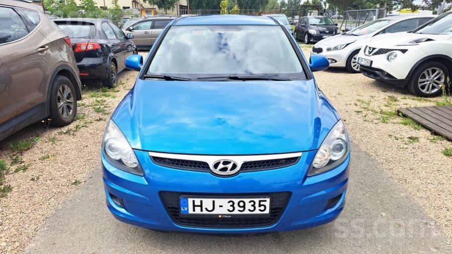 Hyundai i30 2009 Rīga, ar dzinēja tilpumu 1.40 L un nobraukumu 136 tūkst. km par 2500 €, foto 6 vietnē AUTOMOTO.COM.LV