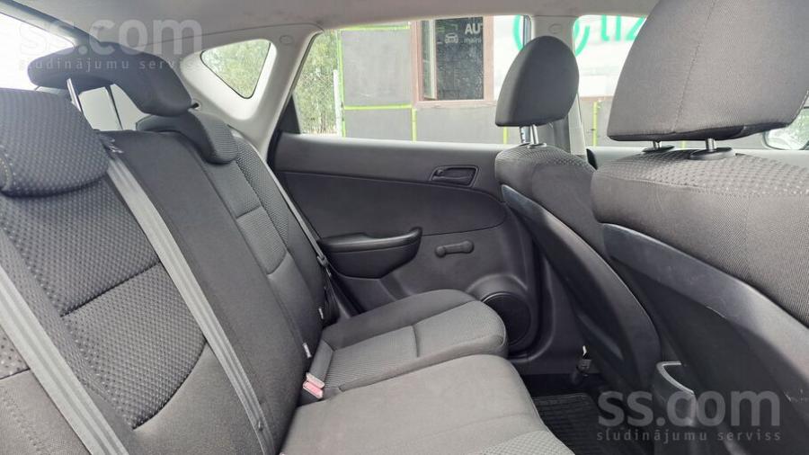 Hyundai i30 2009 Rīga, ar dzinēja tilpumu 1.40 L un nobraukumu 136 tūkst. km par 2500 €, foto 17 vietnē AUTOMOTO.COM.LV